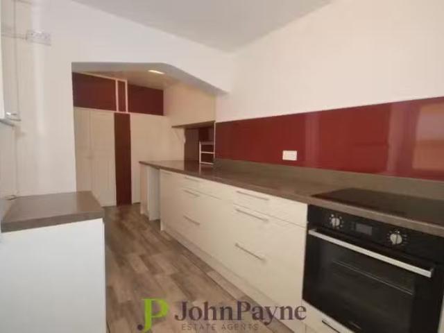 2 bedroom terraced house for rent in Middlemarch Road, Radford.