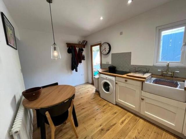 2 bedroom terraced house for rent in Midway Terrace, Exeter, EX2