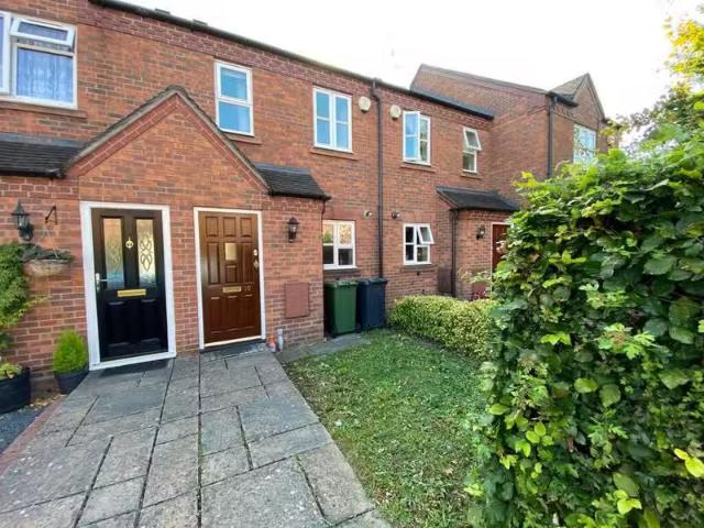 2 bedroom terraced house for rent in Mill Road, STOURPORT ON S.