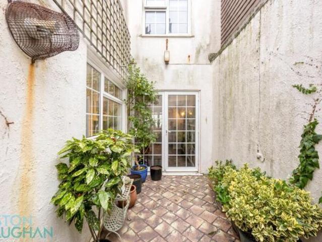 2 bedroom terraced house for rent in Millfield Cottages, Brighton, BN2