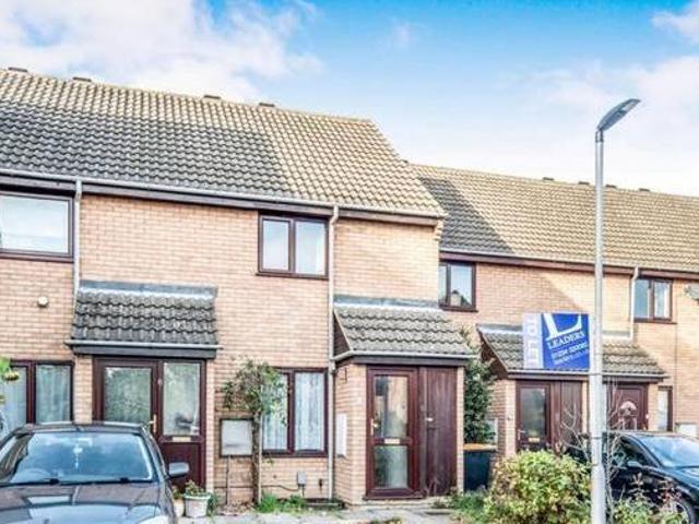 2 bedroom terraced house for rent in Milne Row Bedford MK40 2TD MK40