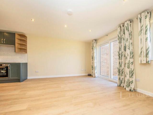 2 bedroom terraced house for rent in Milnrow, Ipswich, Suffolk, IP2