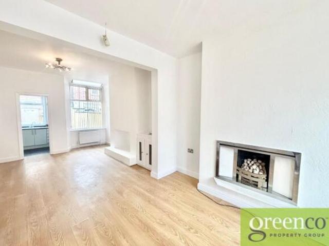 2 bedroom terraced house for rent in Milton Avenue, Weaste, Salford, M5