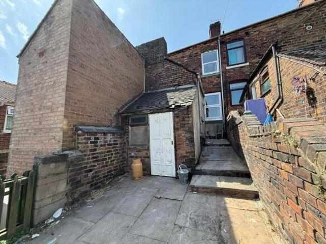 2 bedroom terraced house for rent in Mynors Street, Stoke On Trent, ST1