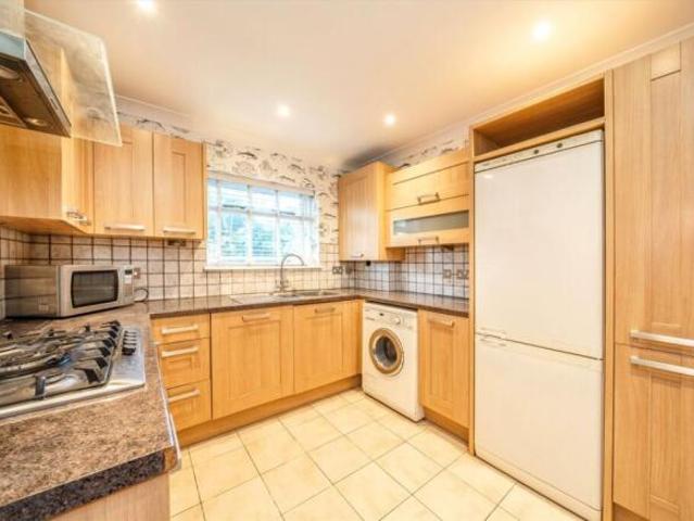 2 bedroom terraced house for rent in Nottingham Road, Isleworth, TW7