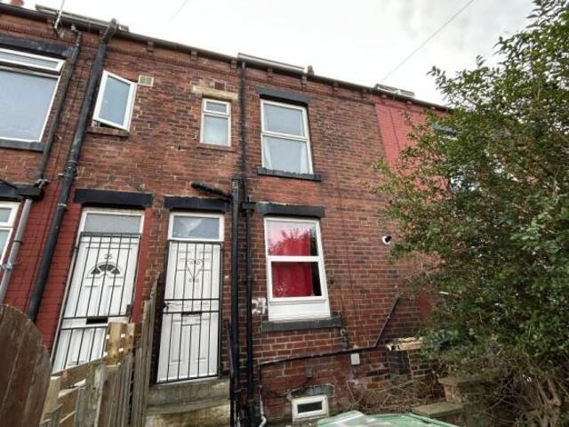 2 bedroom terraced house for rent in Nowell Lane, Harehills, LS9