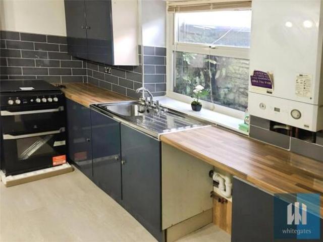 2 bedroom terraced house for rent in Norman Road, Birkby, Huddersfield, HD2
