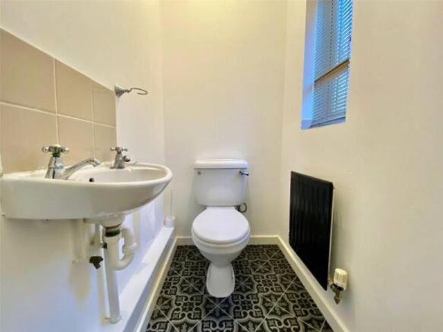 2 bedroom terraced house for rent in New College Walk, Swindon, Wiltshire, SN3