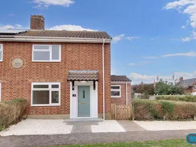 2 bedroom terraced house for rent in Newleaze, Steeple Ashton.