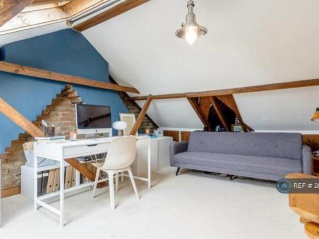 2 bedroom terraced house for rent in Niederwald Road, London, SE26
