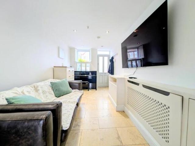 2 bedroom terraced house for rent in South Park Road, London, SW19