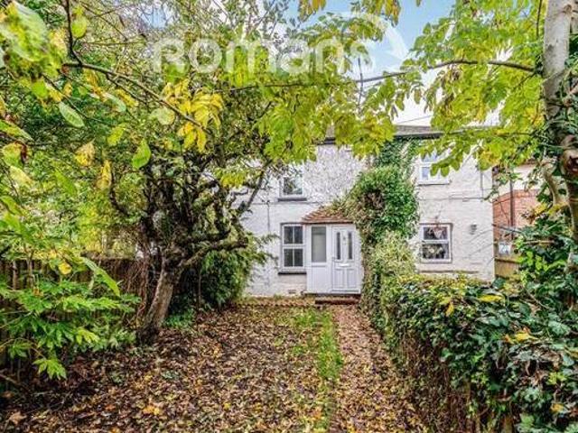 2 bedroom terraced house for rent in South Road SL6