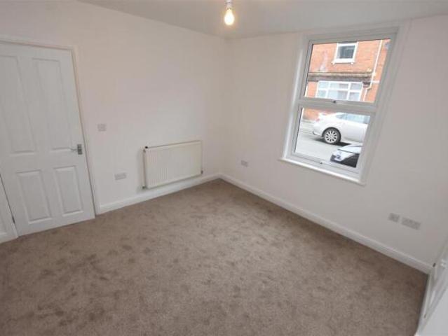 2 bedroom terraced house for rent in Southfield Street, Worcester, WR1
