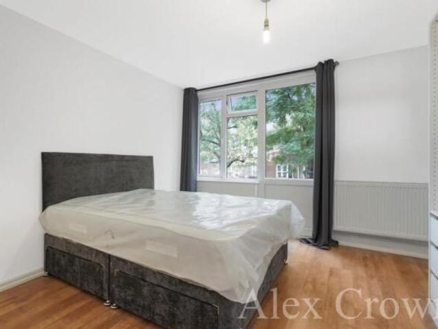 2 bedroom terraced house for rent in Sophia Close, Caledonian Road, N7