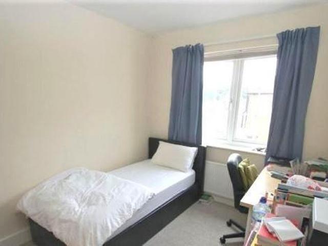 2 bedroom terraced house for rent in Sadleir Road, St. Albans, Hertfordshire, AL1