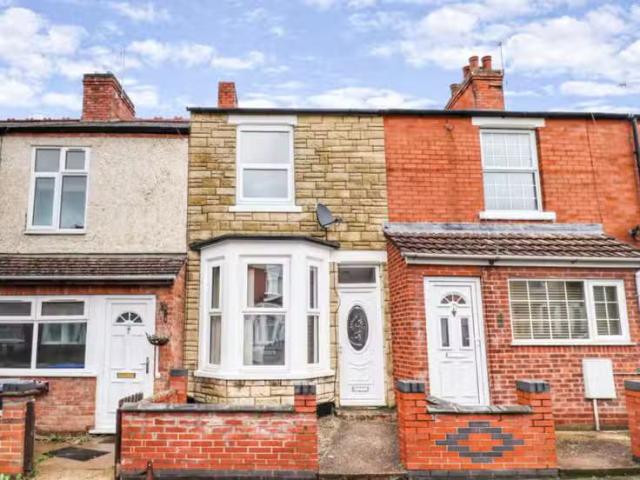 2 bedroom terraced house for rent in Sandown Road, Rugby, CV21