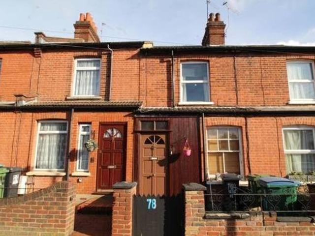 2 bedroom terraced house for rent in Sandringham Road Watford WD24