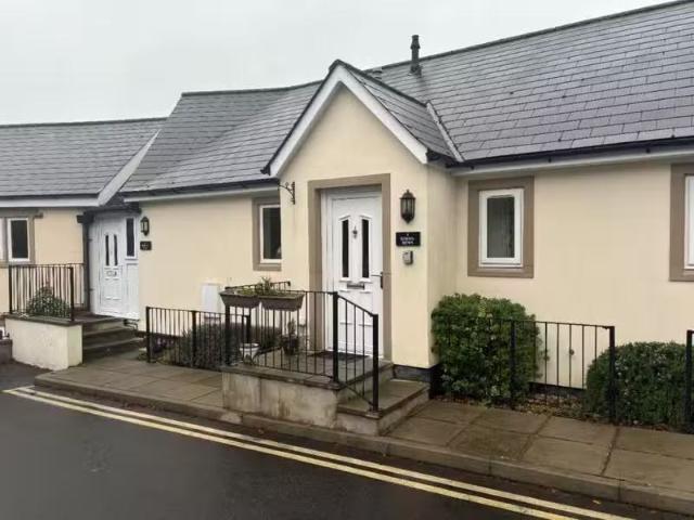 2 bedroom terraced house for rent in School Mews, Wookey Hole.