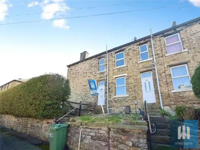 2 bedroom terraced house for rent in School Street, Moldgreen.