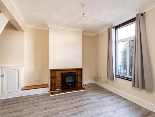 2 bedroom terraced house for rent in Shakespeare Road, Sittingbourne, Kent, ME10