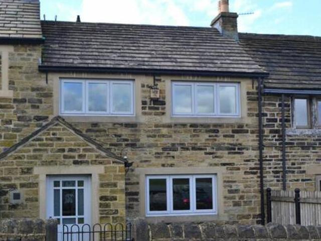 2 Bedroom Terraced House For Rent In Shepley, Huddersfield