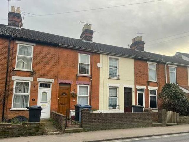 2 bedroom terraced house for rent in Spring Road IPSWICH IP4