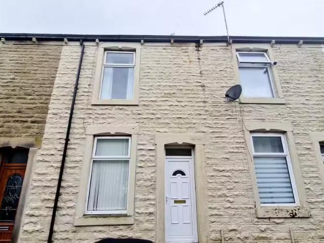 2 bedroom terraced house for rent in Spring Street, BB1