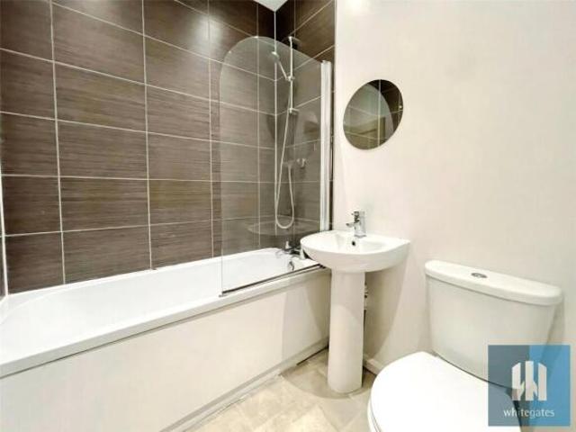 2 bedroom terraced house for rent in Springfield Terrace, Outlane, Huddersfield, HD3