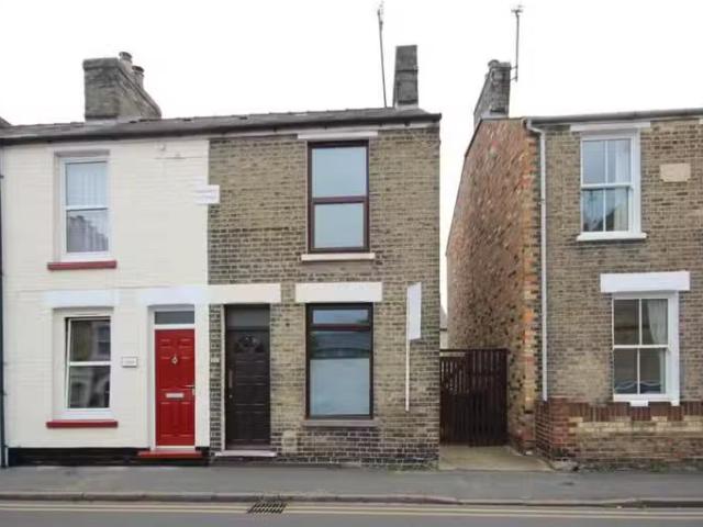 2 bedroom terraced house for rent in Sturton St, CB1