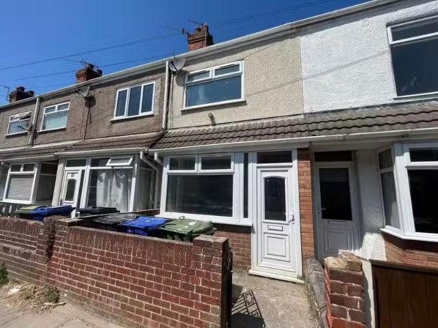 2 bedroom terraced house for rent in St Heliers Road, Cleethor.