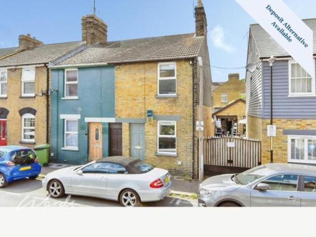 2 bedroom terraced house for rent in St. Johns Road Faversham ME13 8EL, ME13