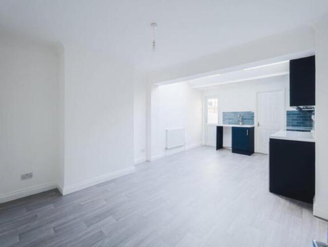2 bedroom terraced house for rent in St. Marys Grove, Swindon, SN2 1QD, SN2