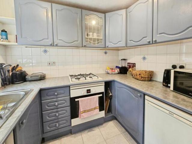 2 bedroom terraced house for rent in St. Nicholas Court, Basingstoke, RG22