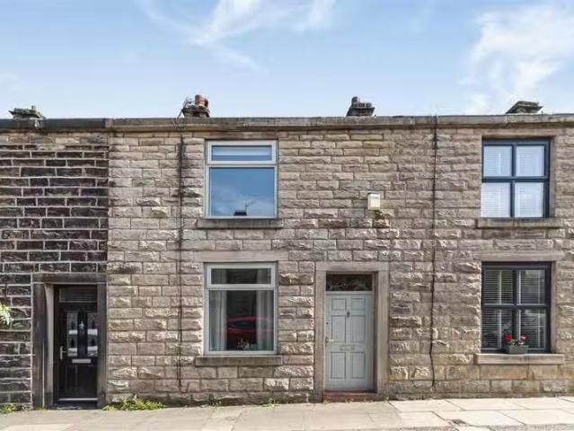 2 bedroom terraced house for rent in St. Pauls Street, Ramsbot.