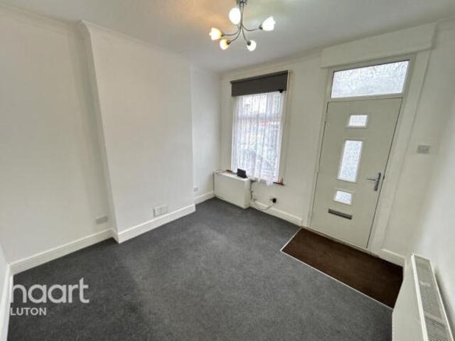 2 bedroom terraced house for rent in St Pauls Road, Luton, LU1