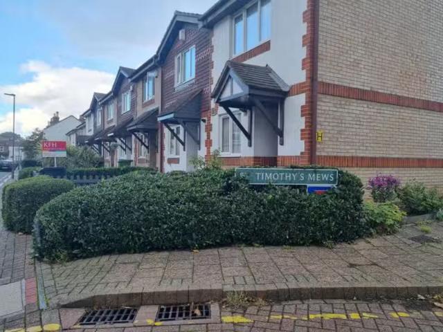 2 bedroom terraced house for rent in St. Timothys Mews, Bromle.