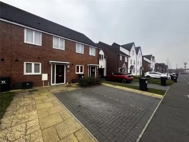 2 bedroom terraced house for rent in Stadium Road, Hall Green.