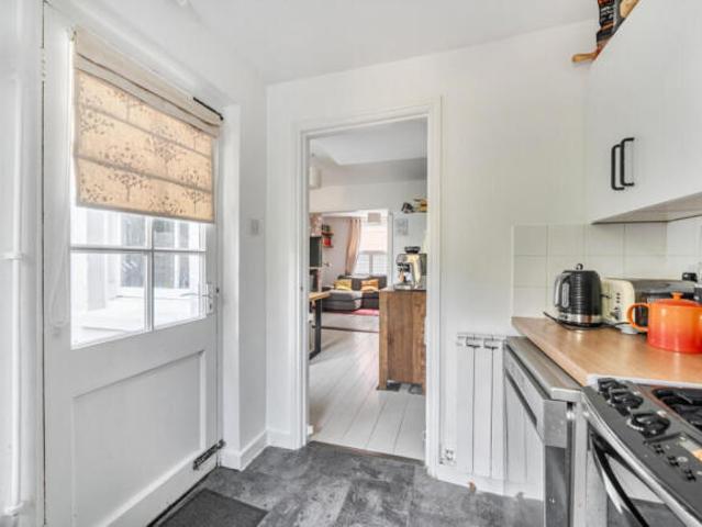 2 bedroom terraced house for rent in Staple Gardens, Winchester, Hampshire, SO23