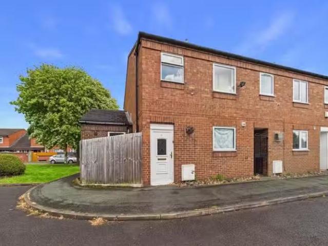 2 bedroom terraced house for rent in Station View, Hoole, Ches.