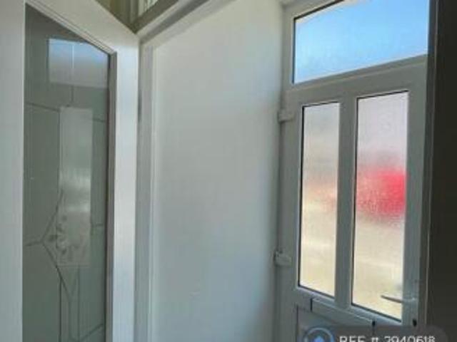 2 bedroom terraced house for rent in Station Road, Portsmouth, PO3