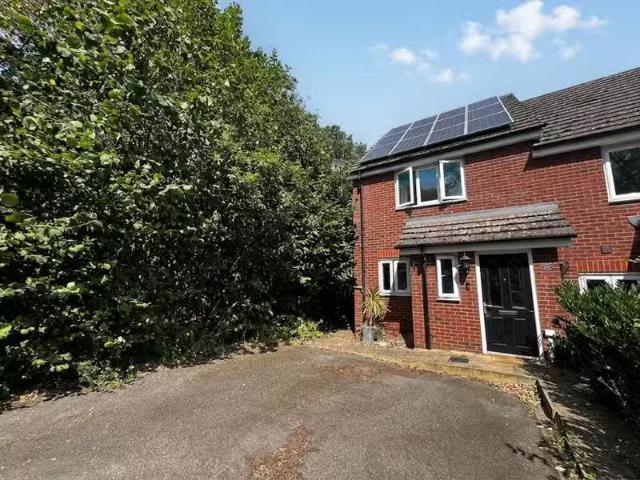 2 bedroom terraced house for rent in Summerhill Lane, Coventry.