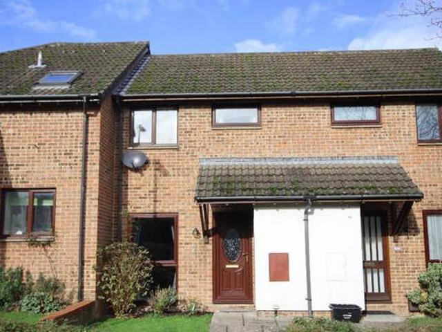 2 bedroom terraced house for rent in Summertrees Court Ashley New Milton BH25