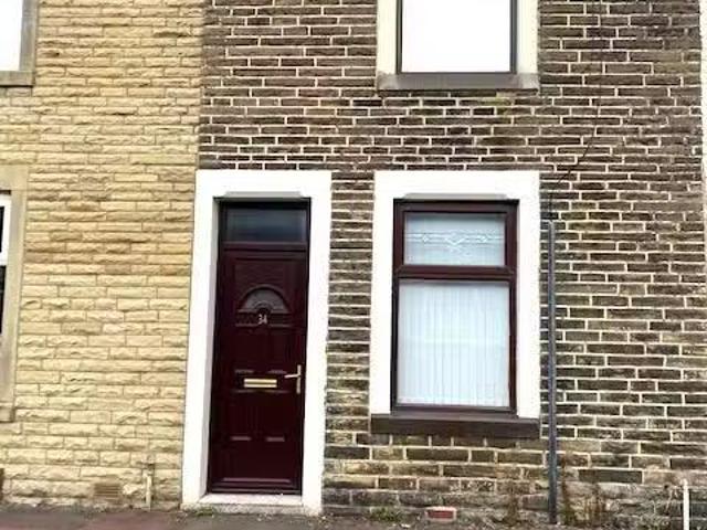 2 bedroom terraced house for rent in Sunderland Street, Burnle.