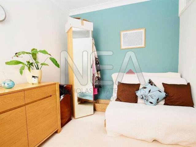 2 bedroom terraced house for rent in Swansea Road, Reading, Berkshire, RG1