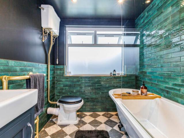 2 bedroom terraced house for rent in Sydney Road, Sutton, SM1
