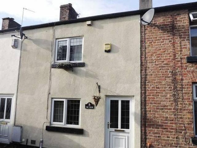 2 bedroom terraced house for rent in Poleacre Lane Woodley SK6
