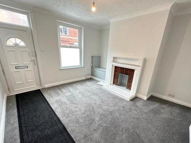 2 Bedroom Terraced House For Rent In Pontefract, West Yorkshire