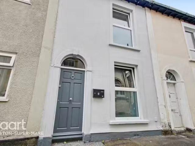 2 bedroom terraced house for rent in Poplar Place, WESTON SUPE.