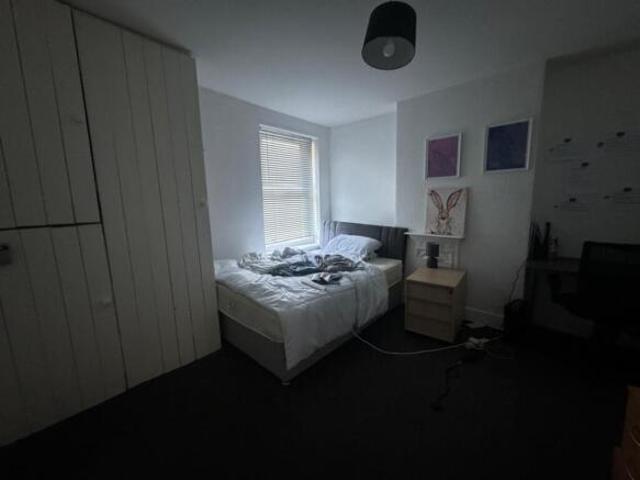 2 bedroom terraced house for rent in Port Arthur Road, Nottingham, NG2