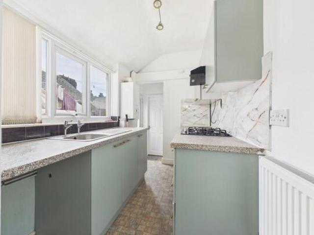 2 bedroom terraced house for rent in Paynter Street Fenton, ST4